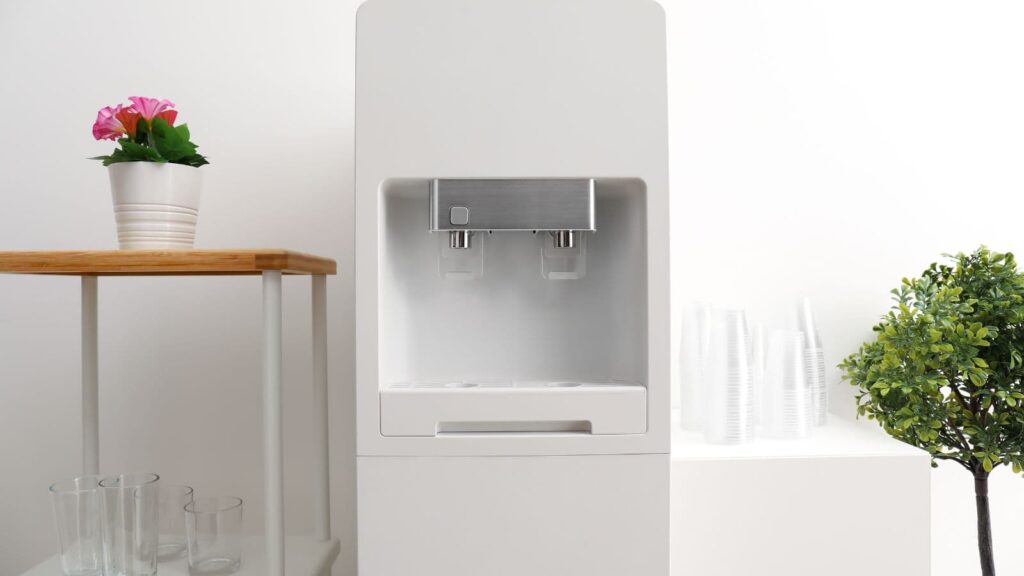 Leitungsgebundene Wasserspender: Weniger Plastik, mehr Ressourcen am ...